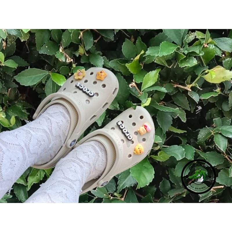 Jual SANDAL CROCS CLASSIC BASIC | Shopee Indonesia