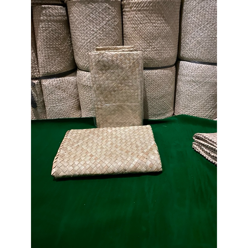 Jual Tikar Pandan Rebus Putih Halus, Iratan (Anyaman daun kecil) Tikar ...