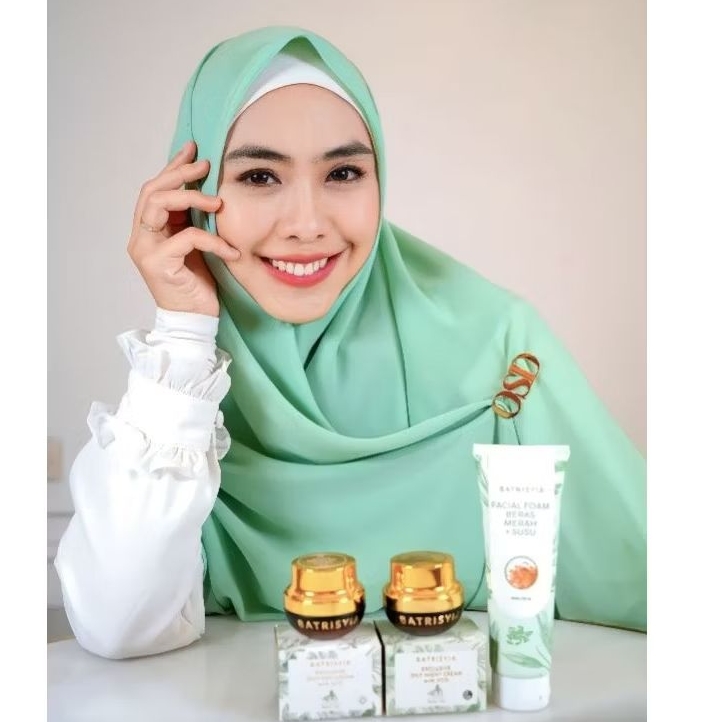 Jual Batrisyia Exclusive Oily Day & Night Cream with VCO 15 g | Shopee ...