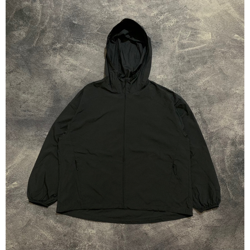 Jual Jaket Running Uniqlo Original | Shopee Indonesia
