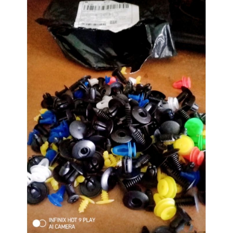 Jual baut rivet mobil universal 200pcs / sekrup baut rivet bodi mobil ...