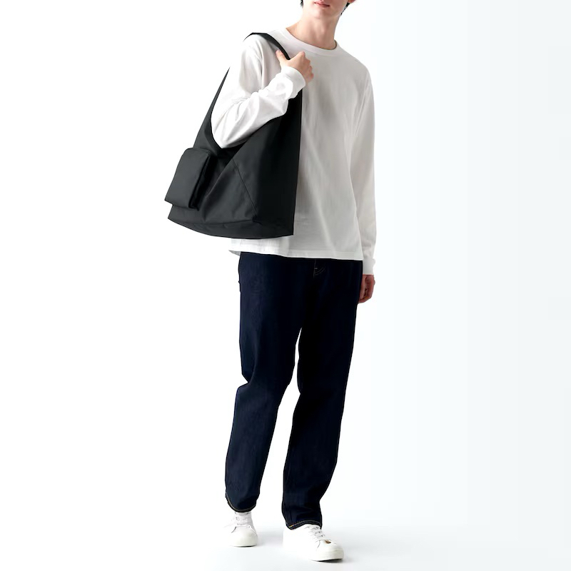 Jual Muji water repellent one shoulder bag) | Shopee Indonesia