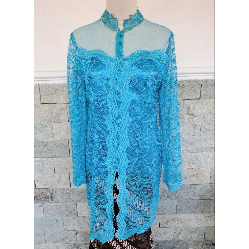Jual Kebaya biru muda - warna asli lebih kalem - belum pernah dipakai ...