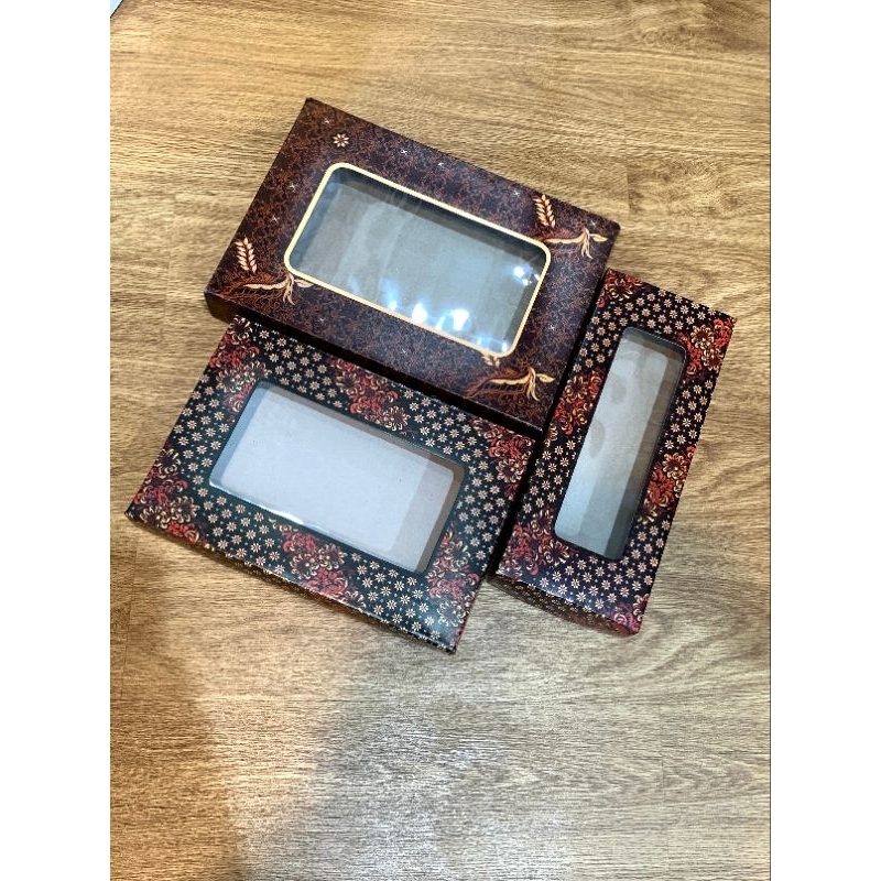 Jual Box Kardus Baju Motif Batik - Joglo Batik | Shopee Indonesia