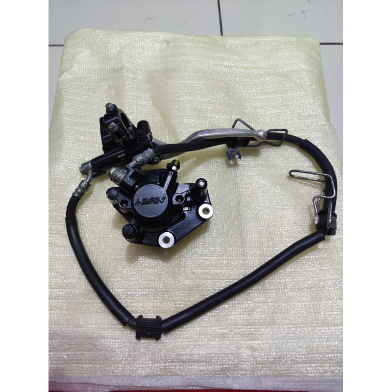 Jual master kaliper caliper rem depan spin 125 original | Shopee Indonesia