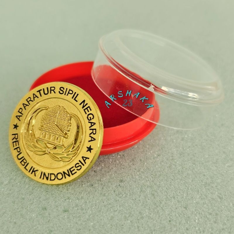 Jual Pin Korpri ASN Bulat Premium Tebal Plus Box Pin | Shopee Indonesia