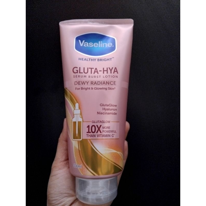 Jual Vaseline Gluta-Hya Dewy Radiance 330 ml | Shopee Indonesia