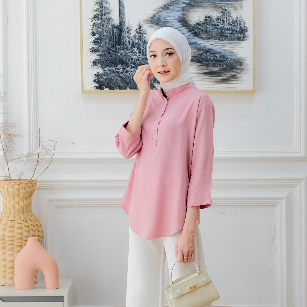 Jual Zooe Classic Blouse Wanita Bahan Rayon Twill Size M-XL LD 120cmw ...
