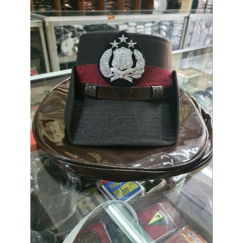 Jual Topi Pdu Polwan Bintara Coklat Dan Sarungnya - Topi PDU Coklat ...