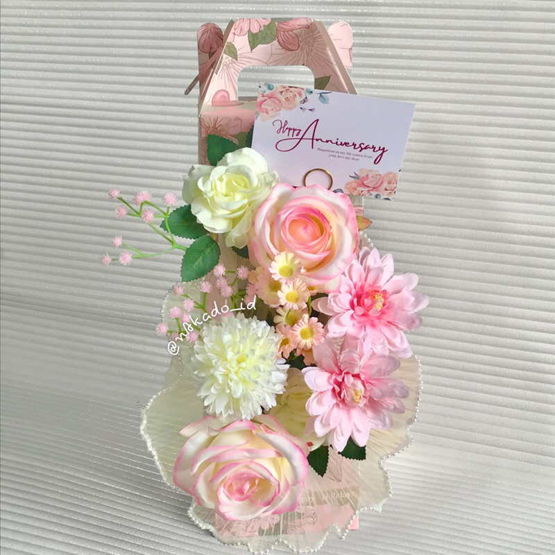 Jual bloom box Bouquet/ Bouquet wisuda/ Bouquet flower/ graduation ...