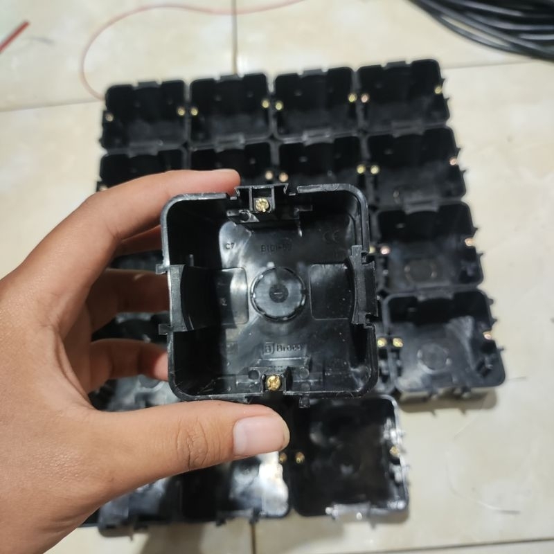 Jual INBOW DUS KOTAK BROCO B101-53 | Shopee Indonesia