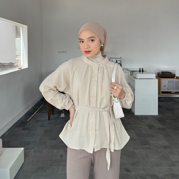 Jual Vanes Blouse by Tala Outfit | Blouse Cotton Foam | Atasan Wanita Kekinian | Blouse Lengan ...