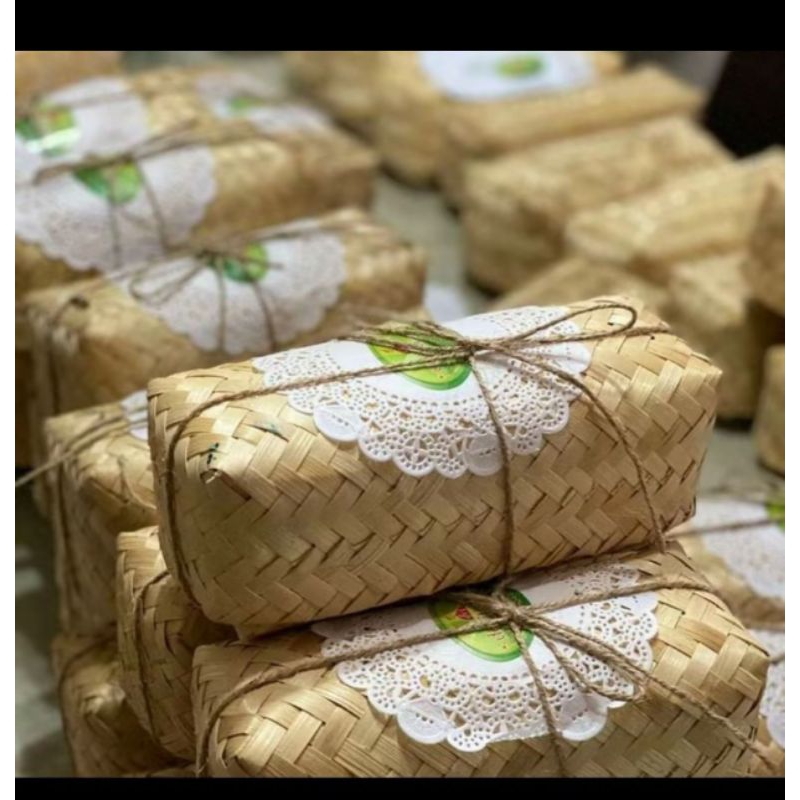 Jual Besekk Panjang 12x20 | Besek Pegon Box Nasi / Box Kue Bolu Gulung ...