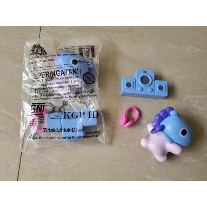 Jual mainan KFC - chaki kids meal - BT21 MANG line friends - Shooky ...
