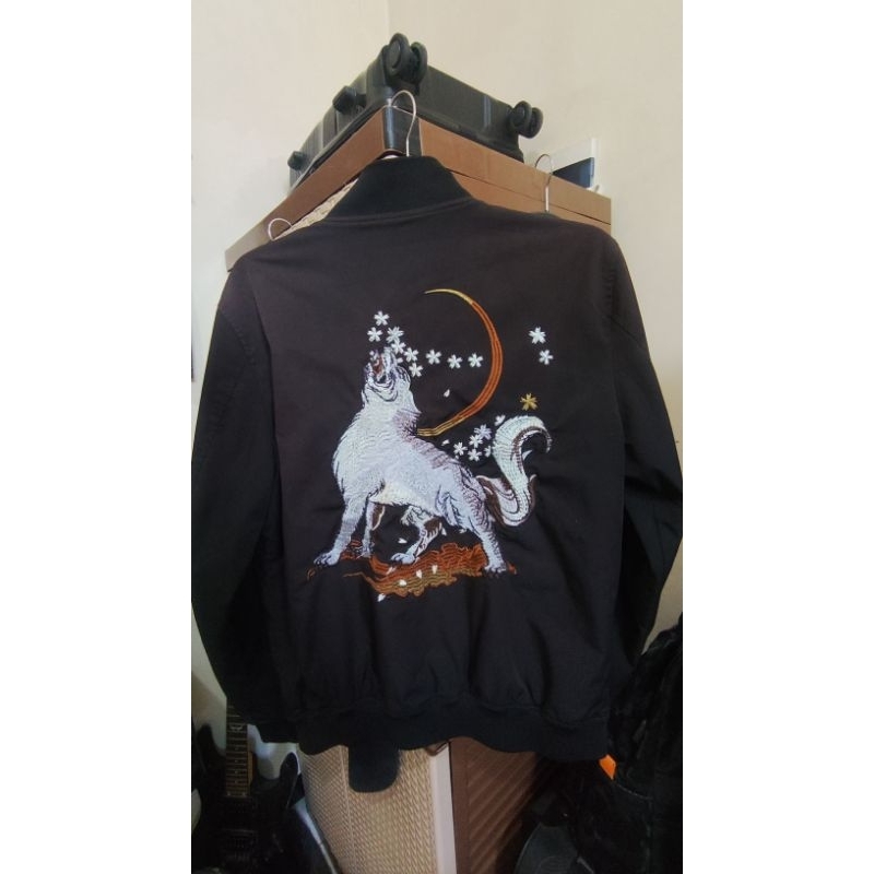 Jual Sukajan Wolf bomber jacket | Shopee Indonesia