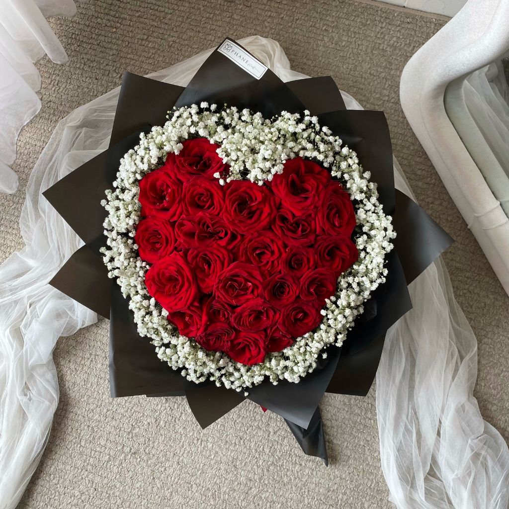 Jual Red Rose Arrangement /Bouquet Ultah /Bouquet Wisuda /Bouquet ...
