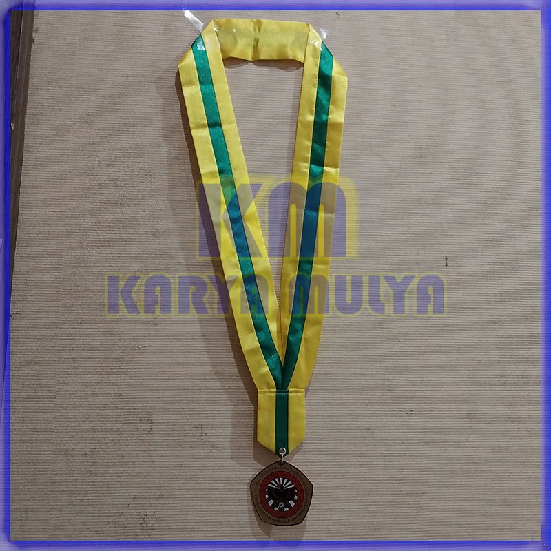 Jual Medali Wisuda Kelulusan Logo Custom Medali Custom - Karya Mulya | Shopee Indonesia