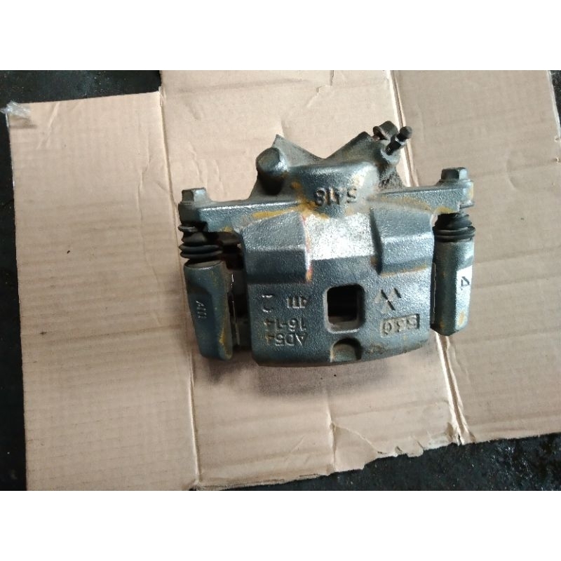 Jual KALIPER REM DEPAN CALIPER ASSY DISC BRAKE DAIHATSU TARUNA -TERIOS ...