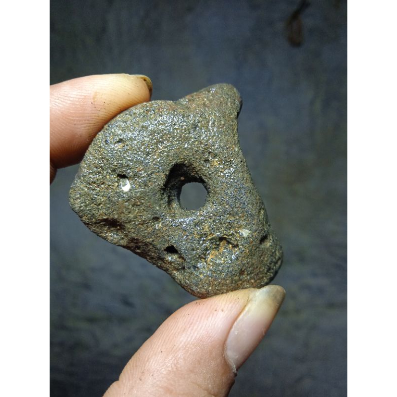 Jual batu combong atau batu bolong barang sesuai foto | Shopee Indonesia