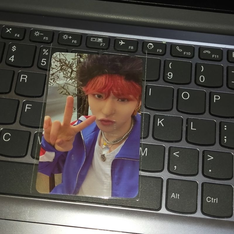 Jual PC PHOTOCARD OFFICIAL CROCS YOSHI TREASURE | Shopee Indonesia