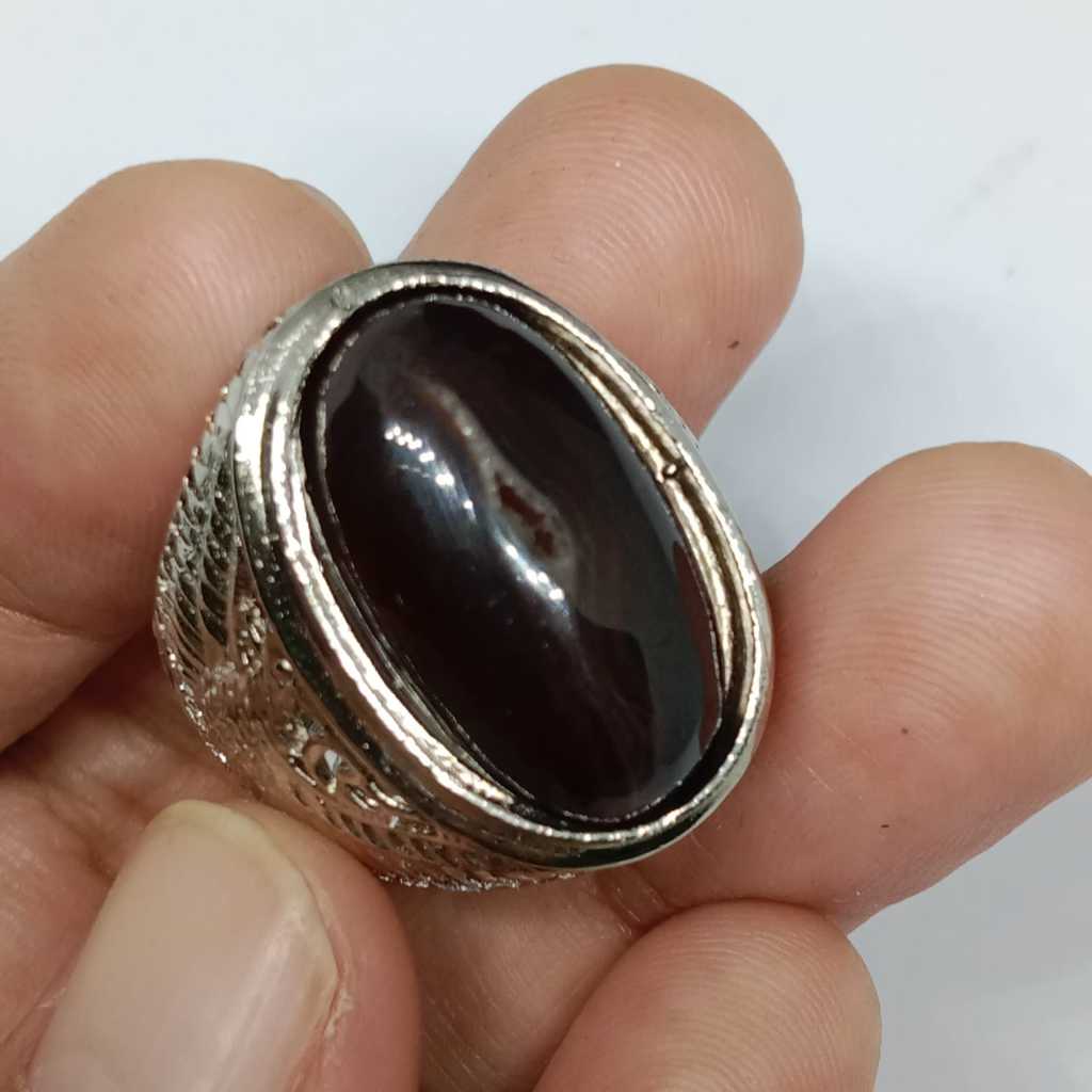 Jual Cincin batu akik yaman combong akik yemen hitam pekat senter merah ...