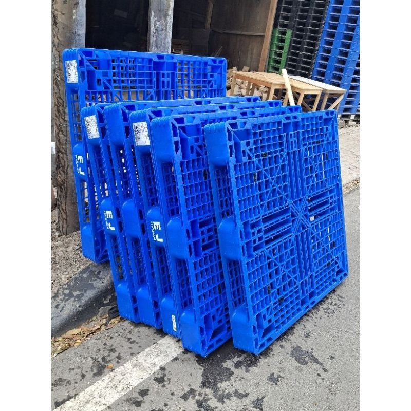 Jual palet plastik warna biru UK 110x110x12 | Shopee Indonesia