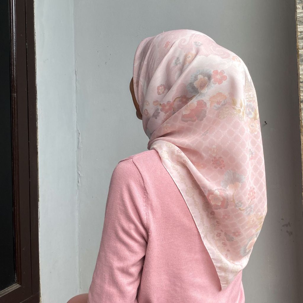 Jual Kamaria - Hijab Kerudung Segiempat Voal Motif Scraf 115x115 Square ...