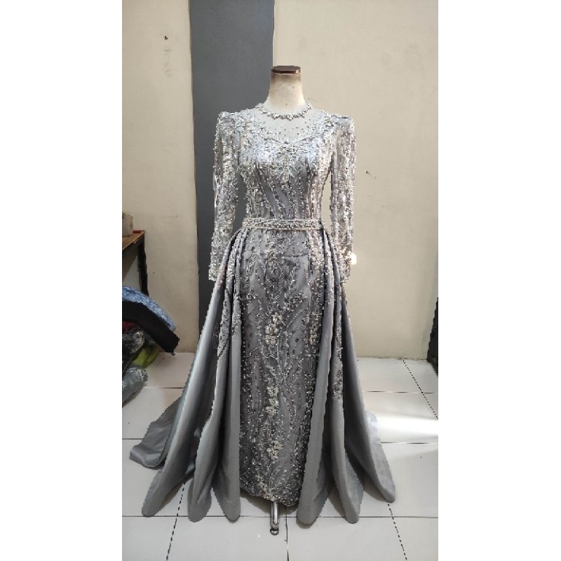 Jual gaun pengantin slim+ekor | Shopee Indonesia