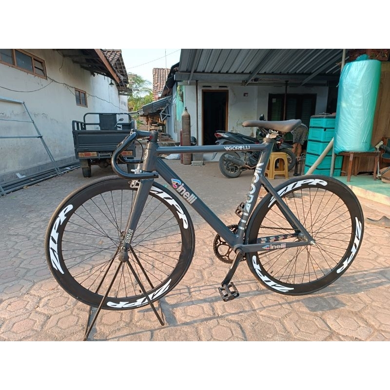Jual Fixie Cinelli Vigorelli Shark Murah Meriah siap pakai | Shopee ...