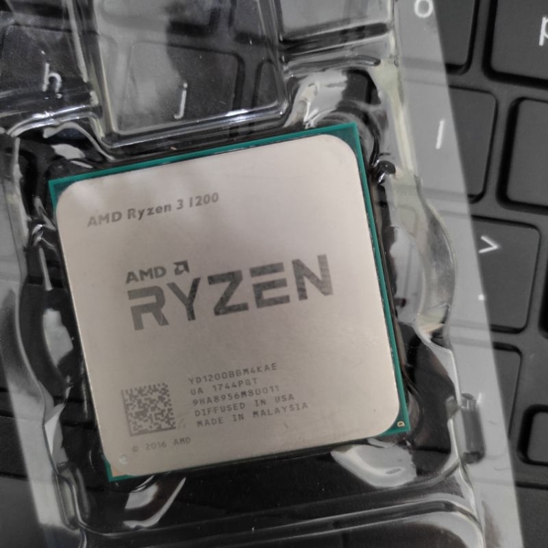Jual Ryzen 3 1200 - full set box + cooler (blm ke foto) - seken ...