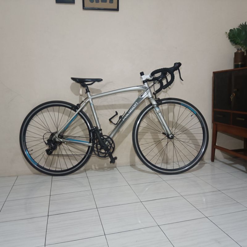 Jual ROADBIKE Polygon Strattos S1 Preloved | Shopee Indonesia