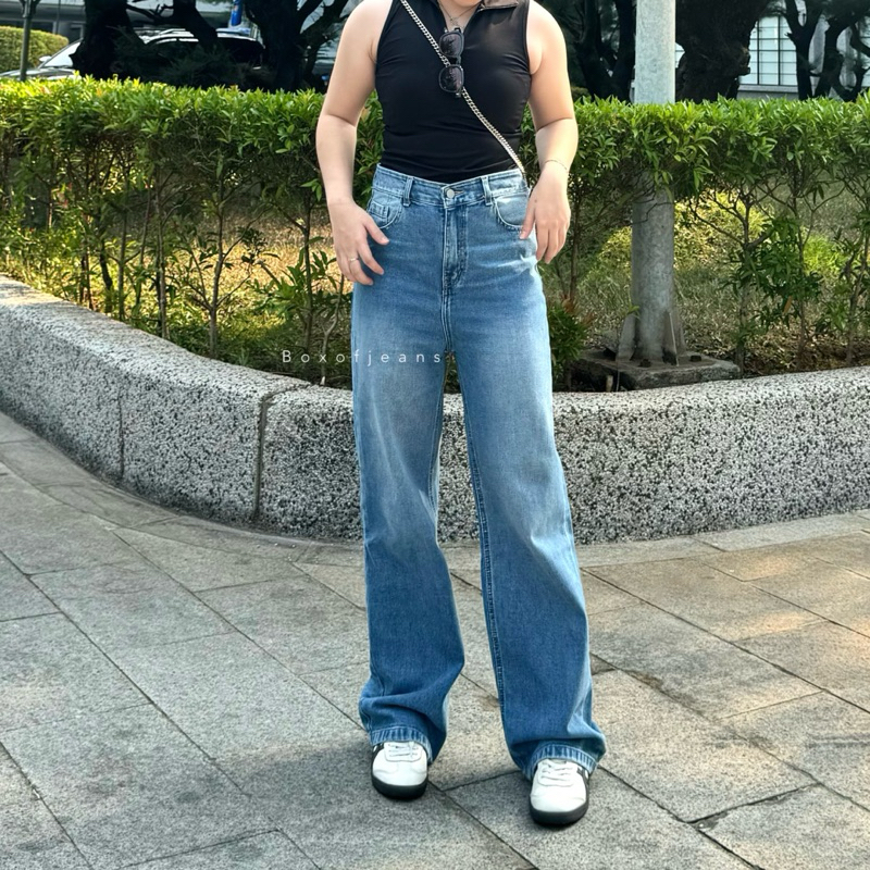 Jual Boxofjeans - LEA Highwaist Baggy Jeans - MEDIUM BLUE | Shopee ...