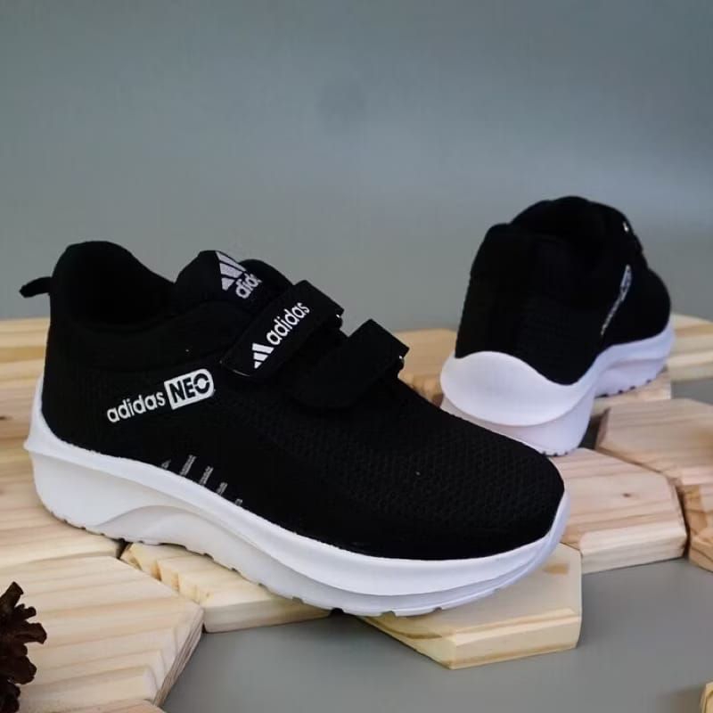 Jual SEPATU SEKOLAH COWO CEWE SEPATU ANAK SEKOLAH SEPATU ADIDAS NEO ...