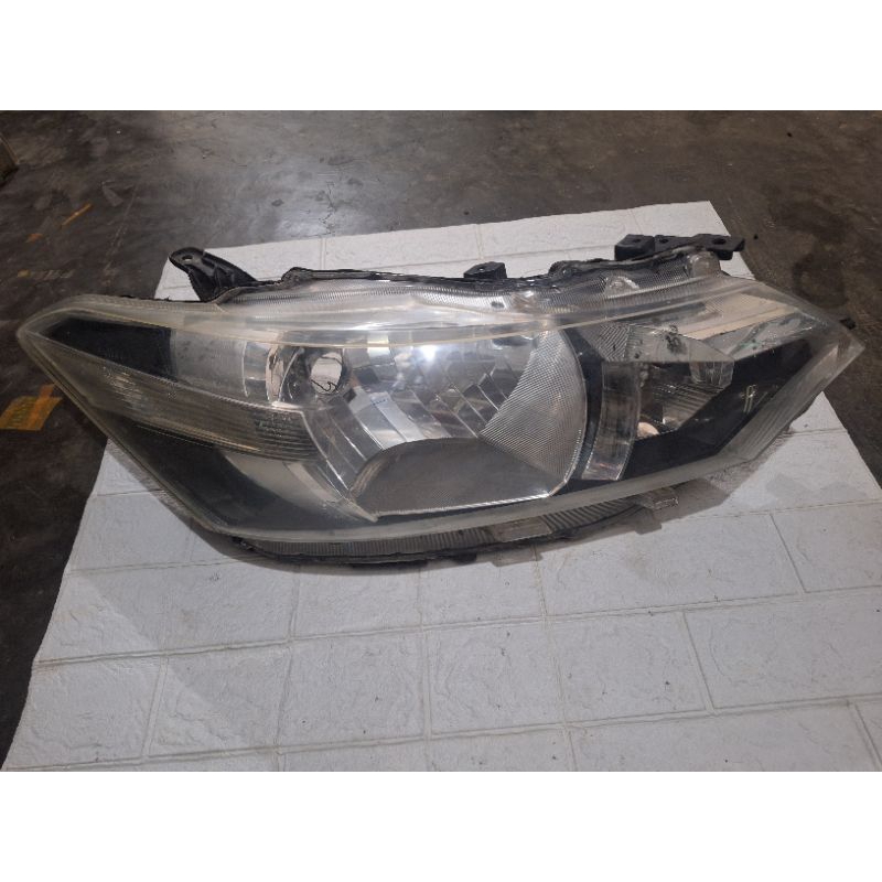 Jual headlamp lampu depan toyota vios gen3 sebelah kanan | Shopee Indonesia