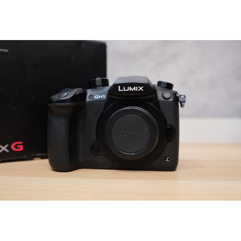 Jual Lumix GH5 Body only Fullbox Mulus | Shopee Indonesia