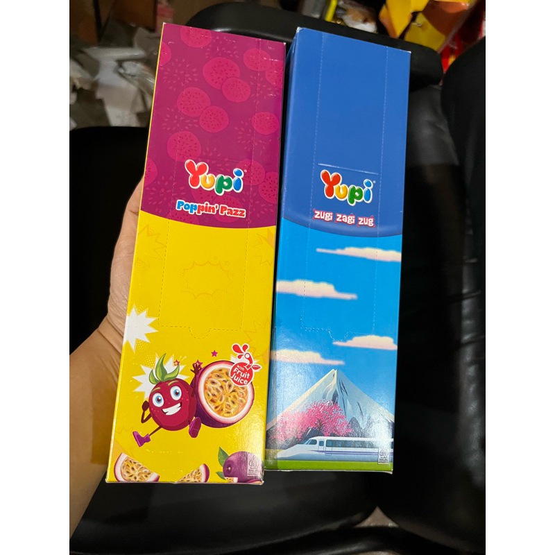 Jual Yupi Zugi Zagi Zug isi 12 pcs | Shopee Indonesia