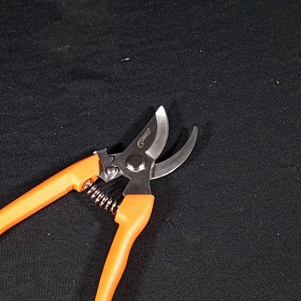 Jual GOMEO Gunting Pangkas Dahan Potong Ranting 7 Inci | Shopee Indonesia