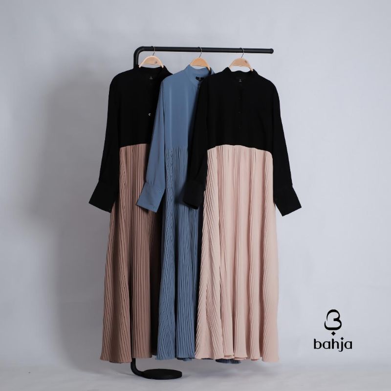 Jual Bahja Syari - Elga Pleats Abaya - (Gamis Abaya Plisket Umroh/Haji/Daily) | Shopee Indonesia