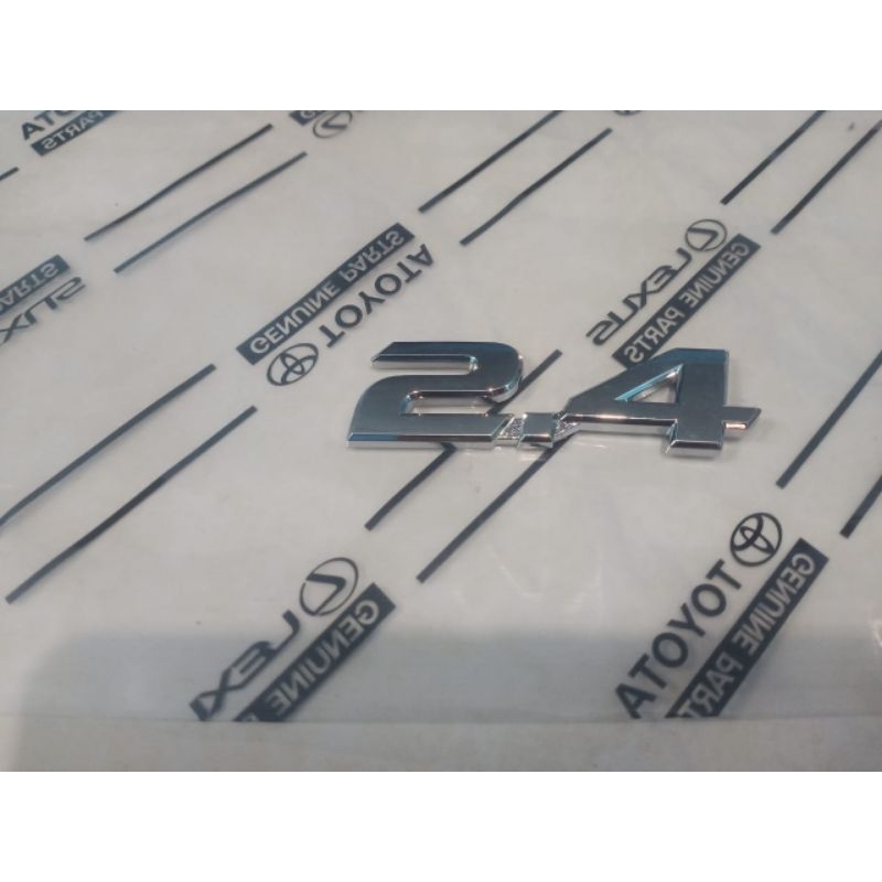 Jual emblem logo tipe 2.4 Innova original | Shopee Indonesia