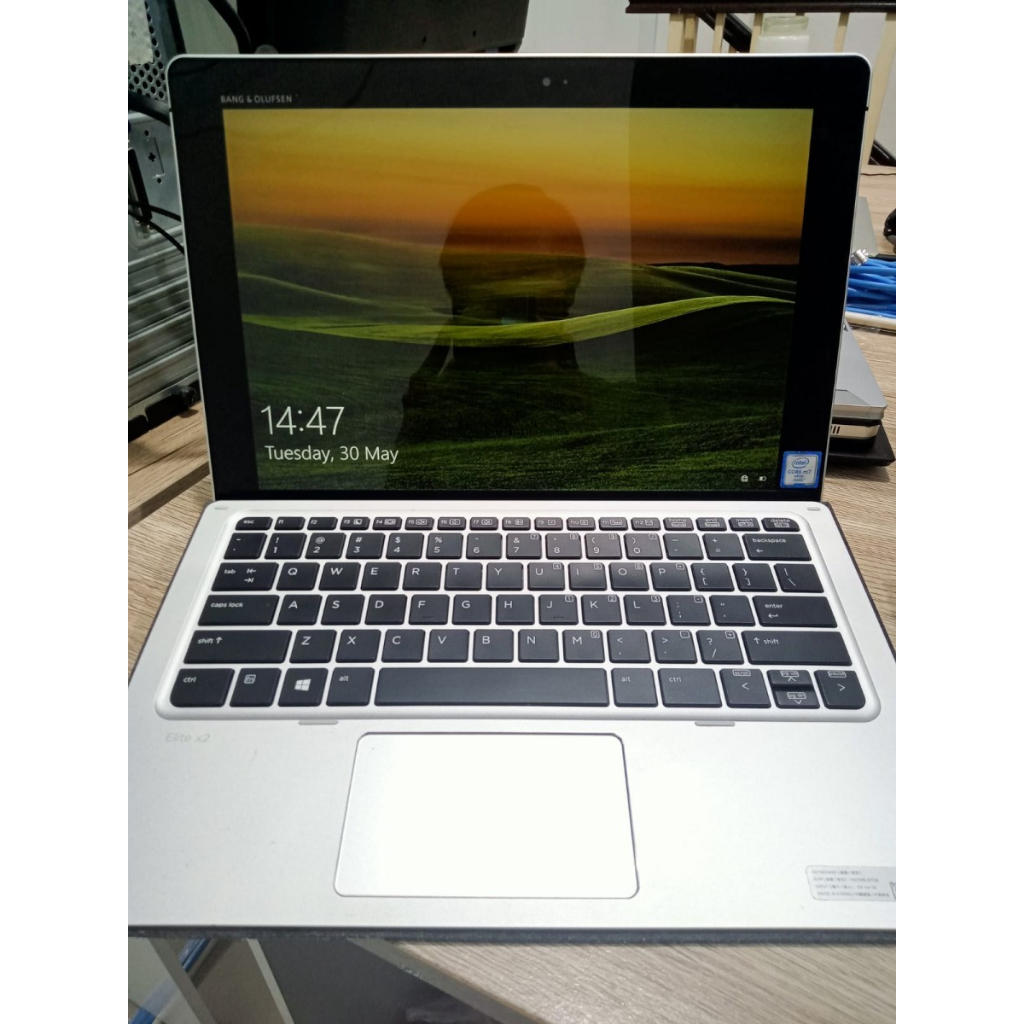 Jual LAPTOP HP ELITE X2 1012 G1 M7-6Y75 RAM 8/256GB Second GARANSI ...