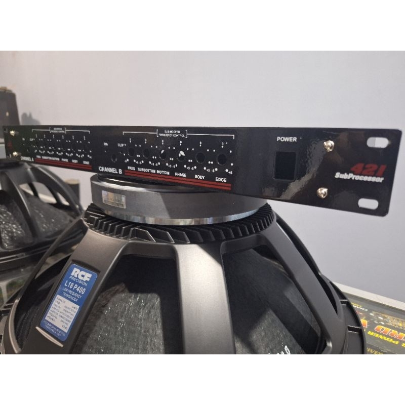 Jual BOX PROFESIONAL AUDIO PROCESSOR PLUS SUB SUB PROCESSOR TEBAL RAPI ...