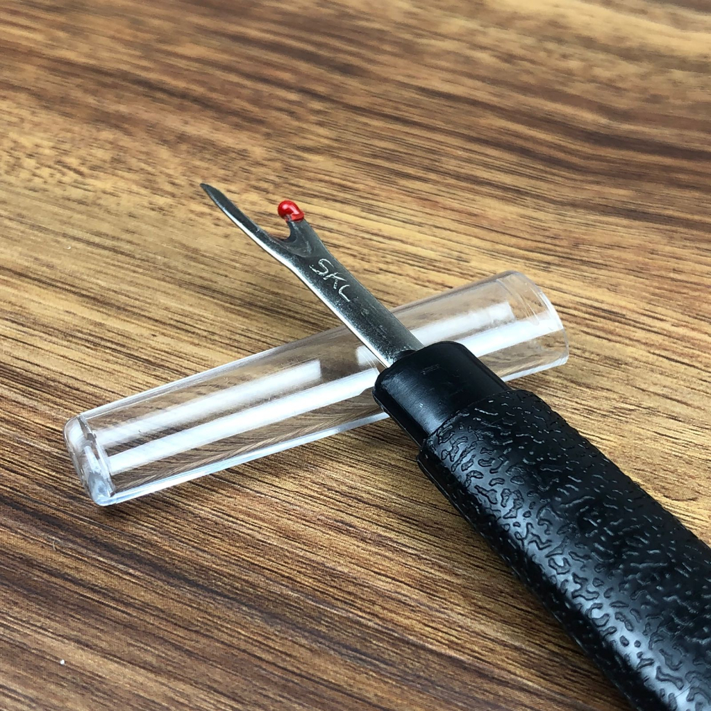 Jual Sontekan Seam Ripper Pendedel Benang Besar Warna Warni - Kayu ...