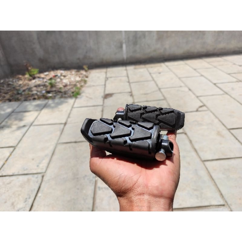 Jual karet postep depan megapro monoshok verza karet footstep depan mp ...