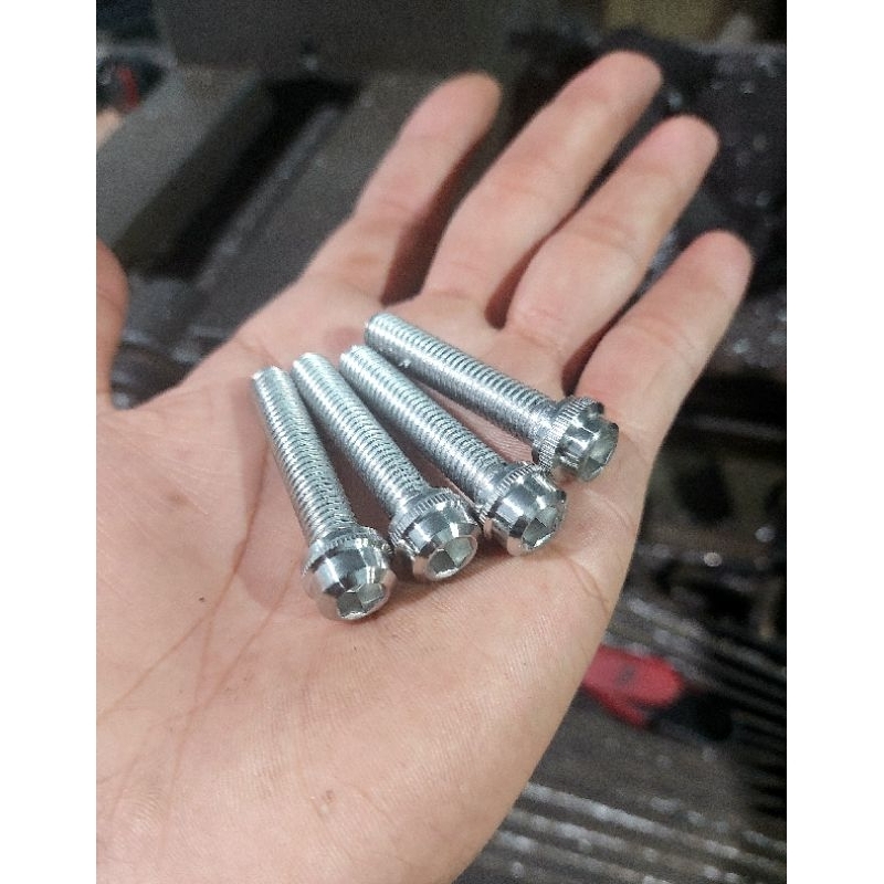 Jual Baut L stainles T segitiga atas bawah Tiger MP GL ( 4pxs ) | Shopee Indonesia