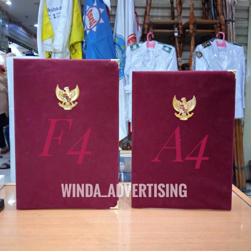 Jual Map Kantor Map Beludru Garuda Indonesia Map Garuda Maroon | Shopee ...