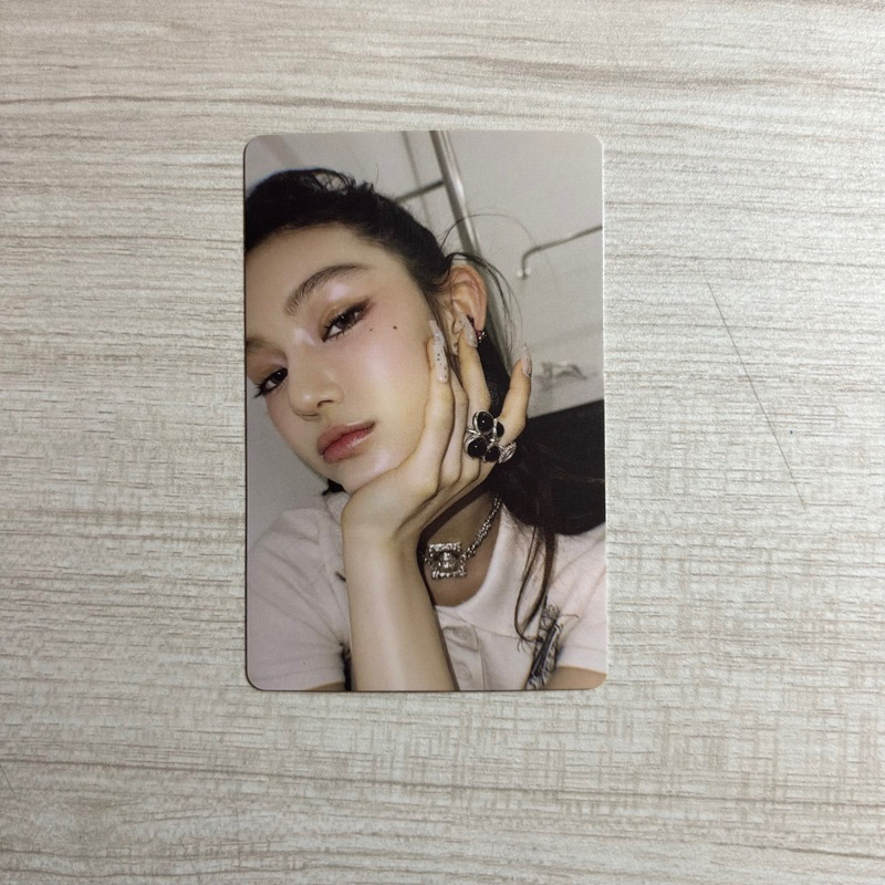 Jual New Jeans 1st EP Get Up Hyein Minji Hanni Danielle Haerin OMG ...