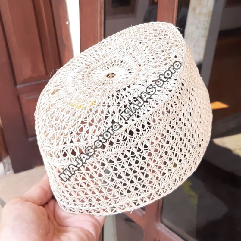 Jual PECI ROTAN (KREM POLOS) SONGKOK KOPYAH KALIMANTAN | Shopee Indonesia