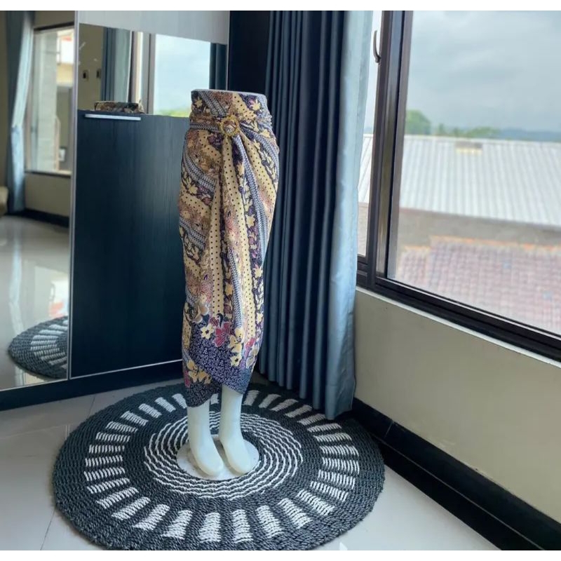 Jual rok lilit batik//rok Bali//bawahan kebaya//rok batik bunga ...