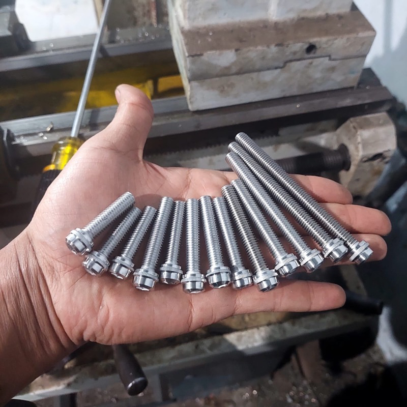 Jual baut L stainless m8 model baru baut L panjang 2 cm sampai 9 cm model kepala besar | Shopee ...