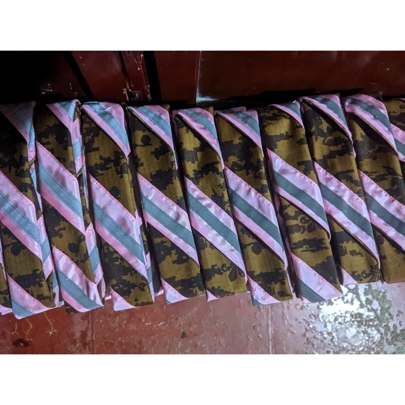 Jual scraf pramuka loreng lis pink baby menyala dalam gelap \ Scraft ...